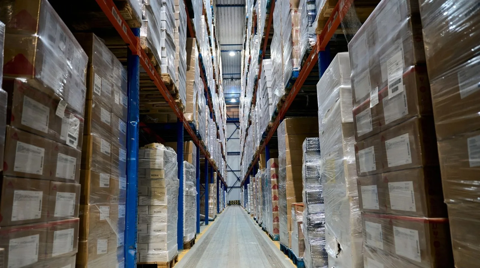 Small Warehouse Space - Maximise Capacity with Vertical Storage & VNA ...